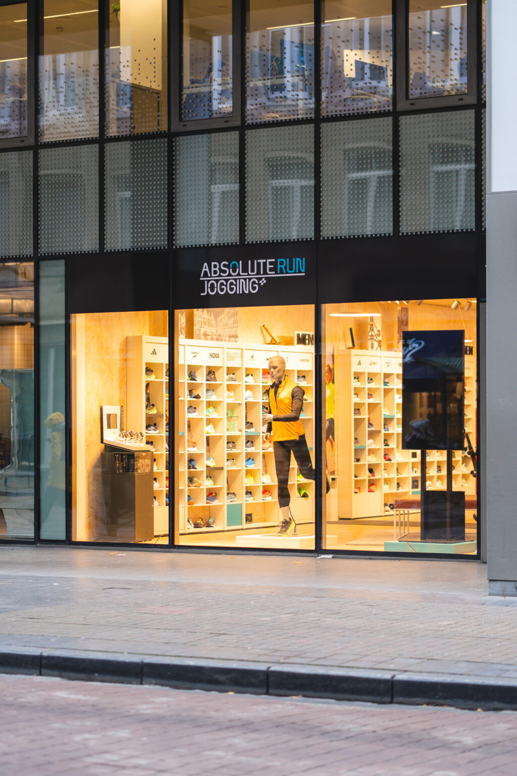 Votre magasin de course à pied à Bruxelles & Rocourt - Jogging Plus ...